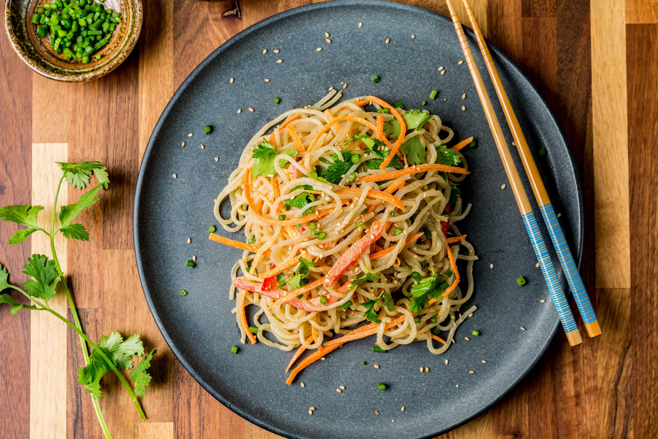 Nutty Sesame Noodles - thetessanguyen